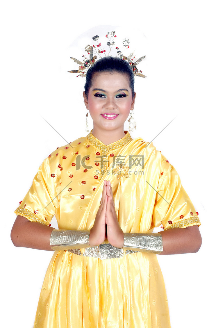 穿着传统土著部落婆罗洲的亚洲年轻女孩的画像高清摄影大图 千库网
