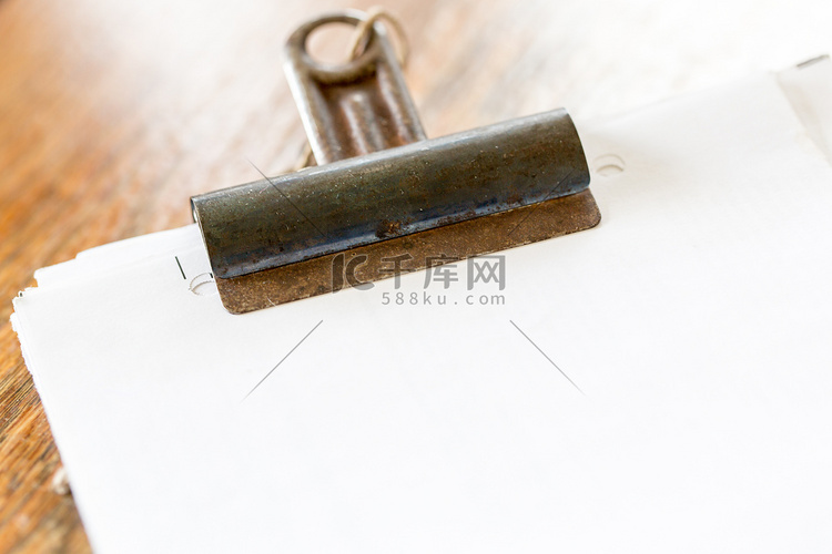 复古回形针高清摄影大图 千库网