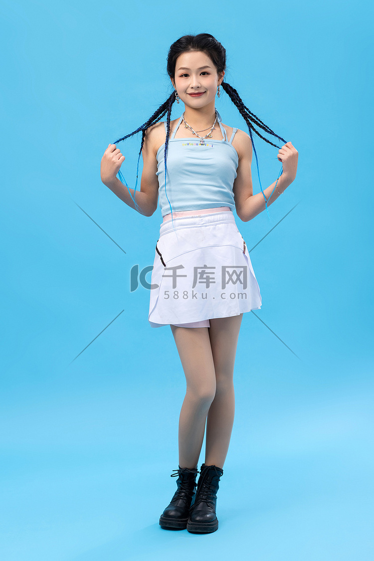充满活力的清纯女孩高清摄影大图 千库网