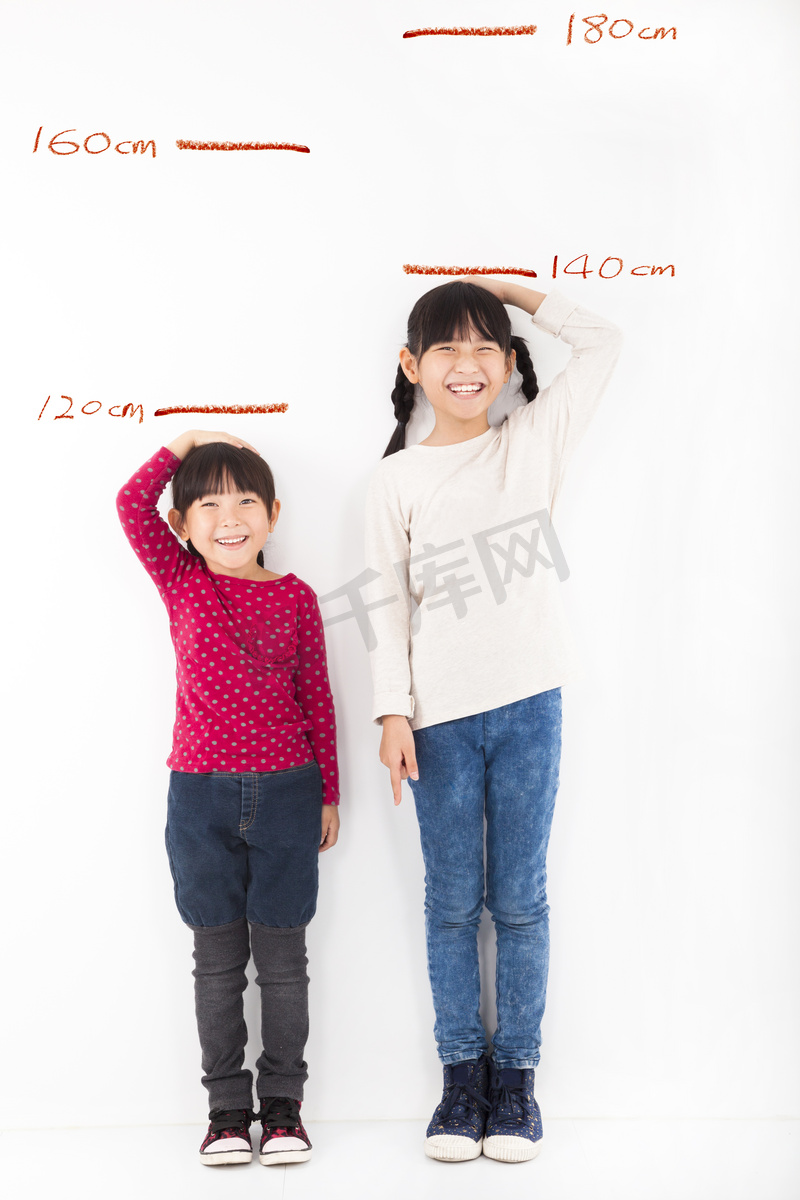 小女孩身高摄影图片-小女孩身高摄影作品-千库网