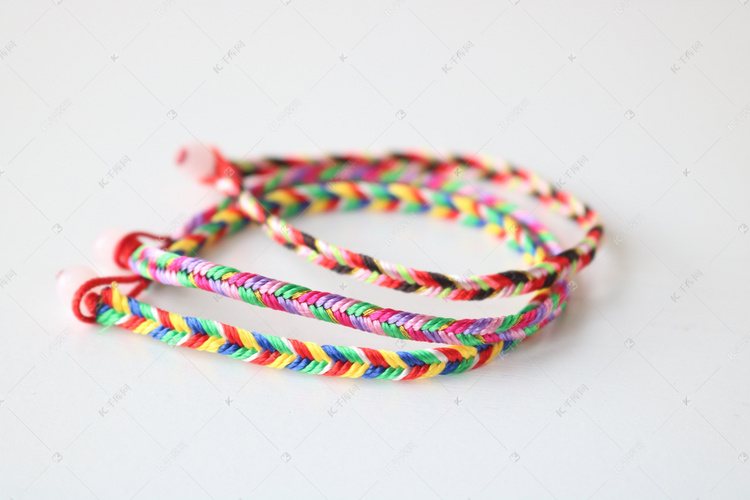 端午节五彩绳摄影图高清摄影大图-千库网