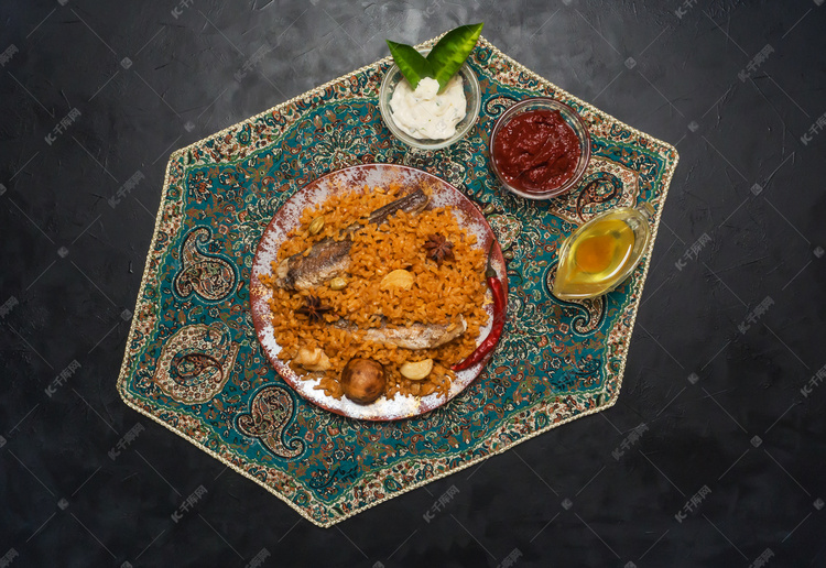 也门风格 siadeah-鱼 kabsa。源自也门的混合米菜。中东食品.高清摄影大图-千库网