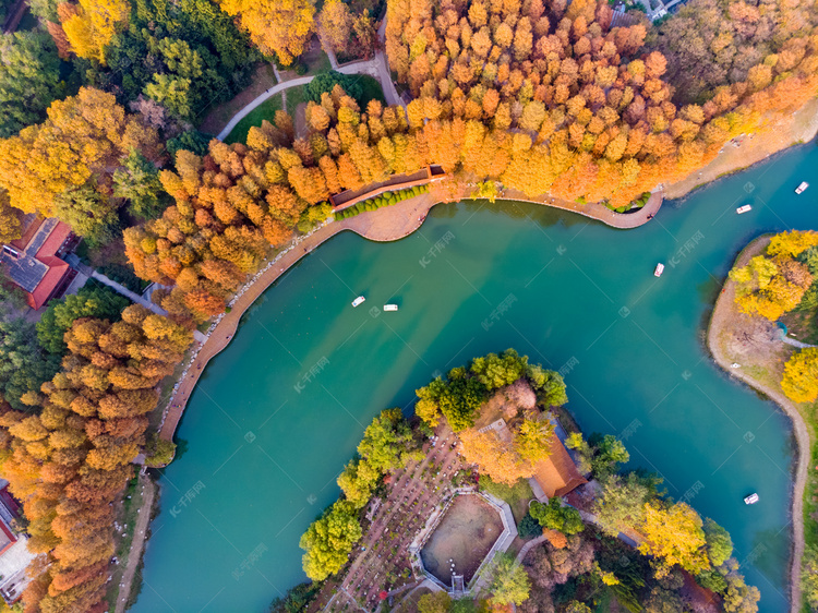Aerial photography scenery of jiefang Park, Wuhan, Hubei in late autumn ...