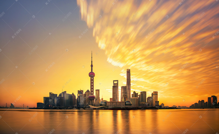 shanghai skyline with skyscrapers and reflection in the sky高清摄影大图-千库网