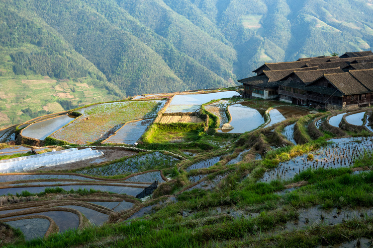 Zhuang ethnic minority village in Guangxi Province, China.高清摄影大图-千库网