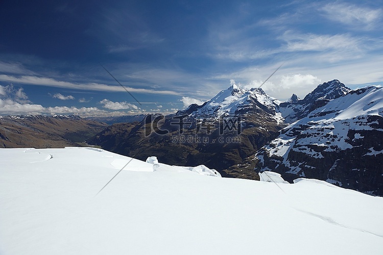 雪原和高山冰雪山峦高清摄影大图-千库网
