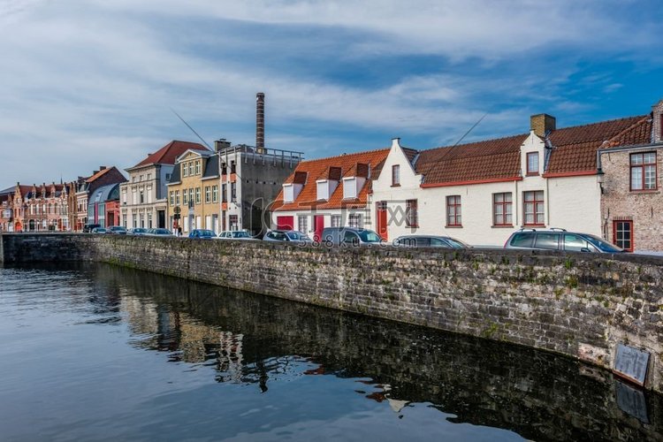 布鲁日 (Brugge) 城市景观与水运河，法兰德斯，比利时天空居民楼高清摄影大图-千库网