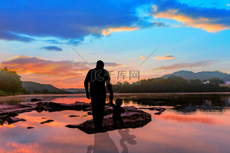 老年人背影剪影摄影图片-老年人背影剪影摄影作品-千库网