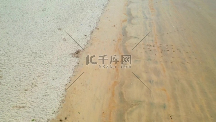 航拍海边沙滩高清摄影大图-千库网