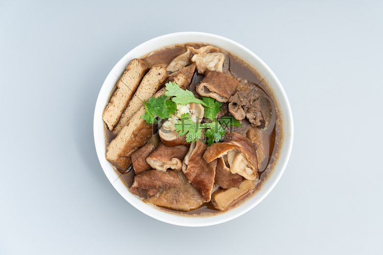 The traditional Chinese food is bittern flapjack in Beijing. Old ...