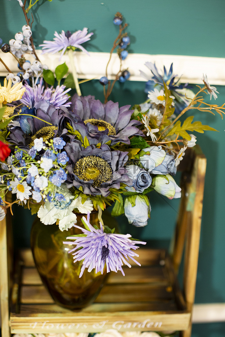 艺术下午茶鲜花欧式装修油画复古紫色假花鲜花奢华高清摄影大图-千库网