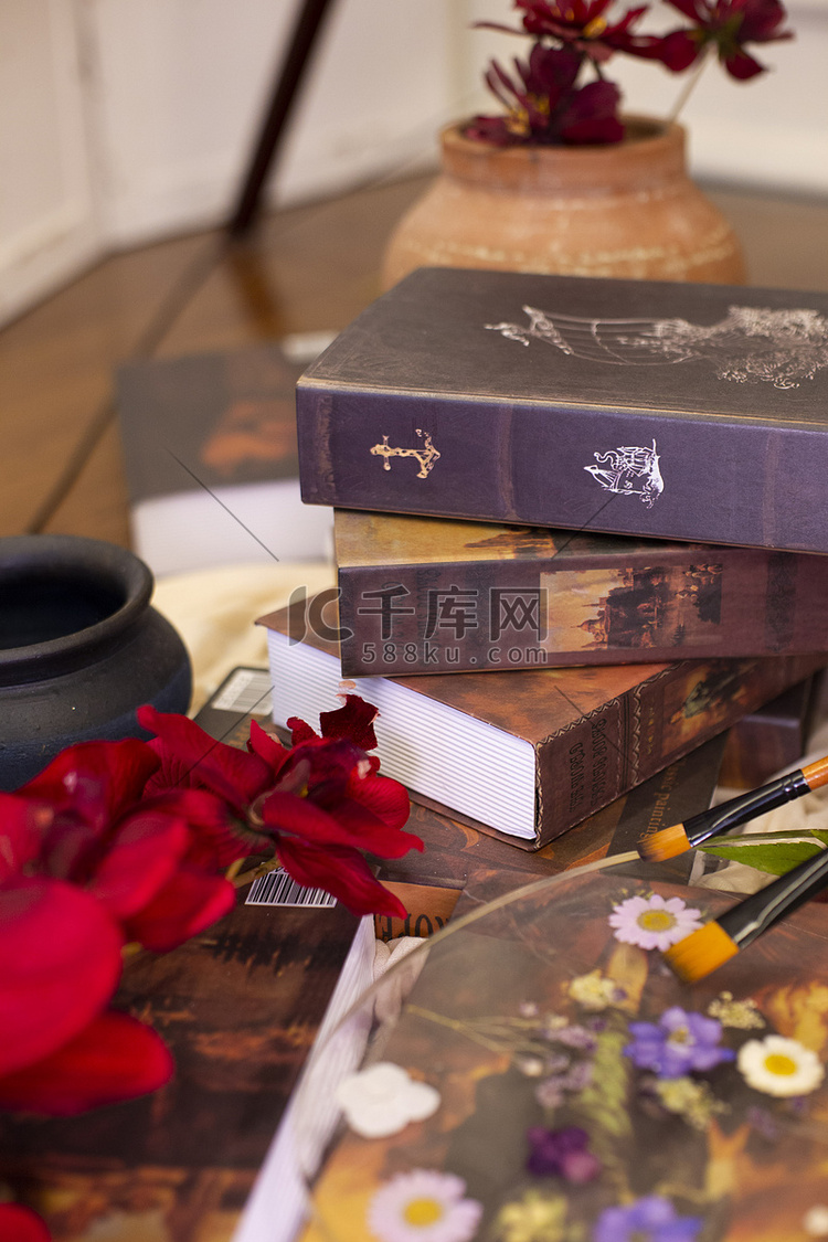艺术下午茶鲜花欧式装修油画复古书籍奢华高清摄影大图-千库网