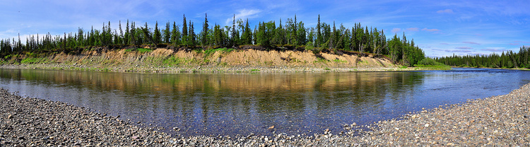 Panoramic view of the river. 高清摄影大图-千库网