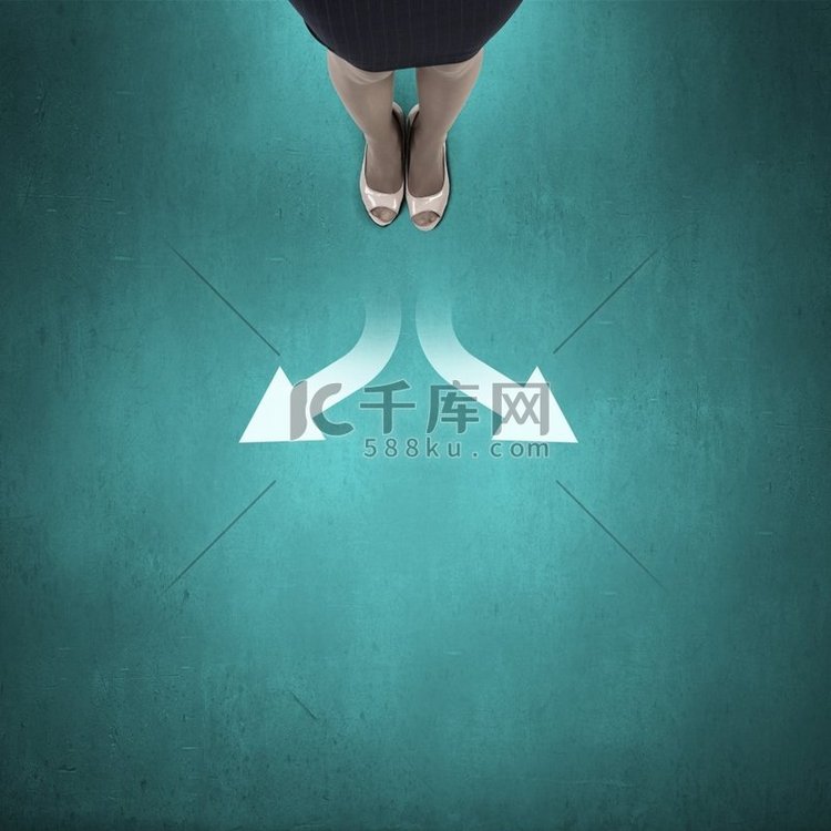 选择正确的方向。高清摄影大图-千库网