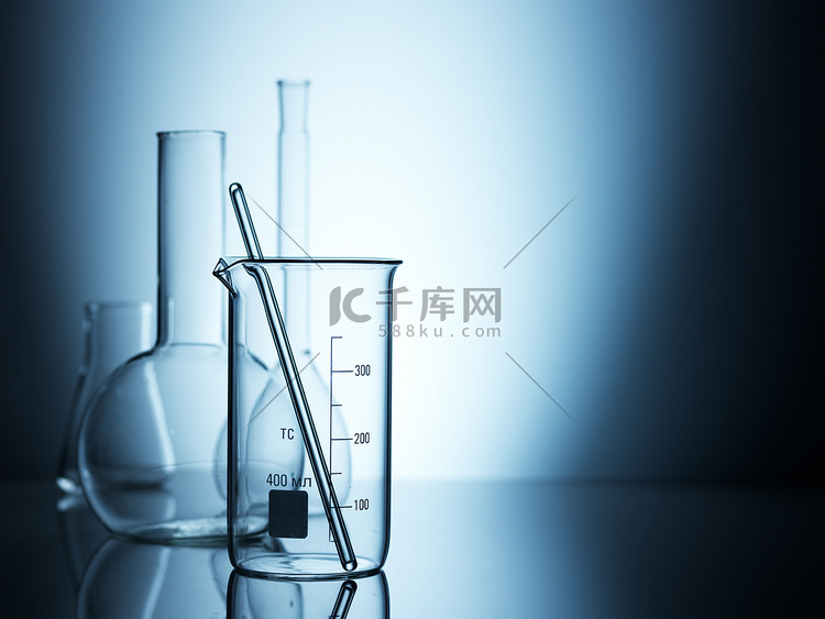 实验室玻璃器皿高清摄影大图-千库网