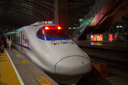 动车火车站铁轨运输交通高清摄影大图-千库网