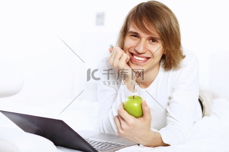 计算机、男人、白色、互联网高清摄影大图-千库网