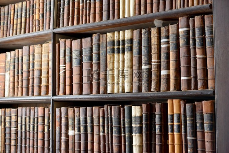 都柏林三一学院老图书馆--《凯尔斯之书17.06》。2018年高清摄影大图-千库网