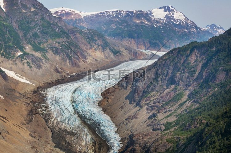 加拿大斯图尔特的鲑鱼冰川江河工艺品高清摄影大图-千库网