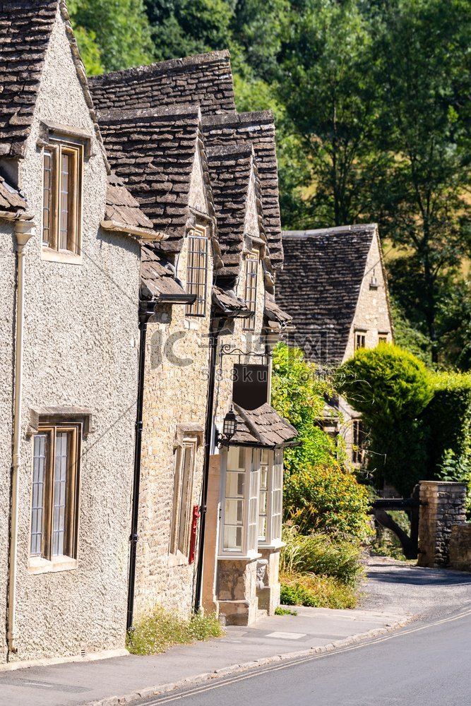 英国科茨沃尔德城堡Combe村高清摄影大图-千库网