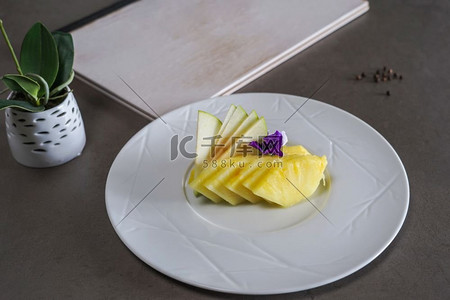 美味可口的美食配菜单高清摄影大图-千库网