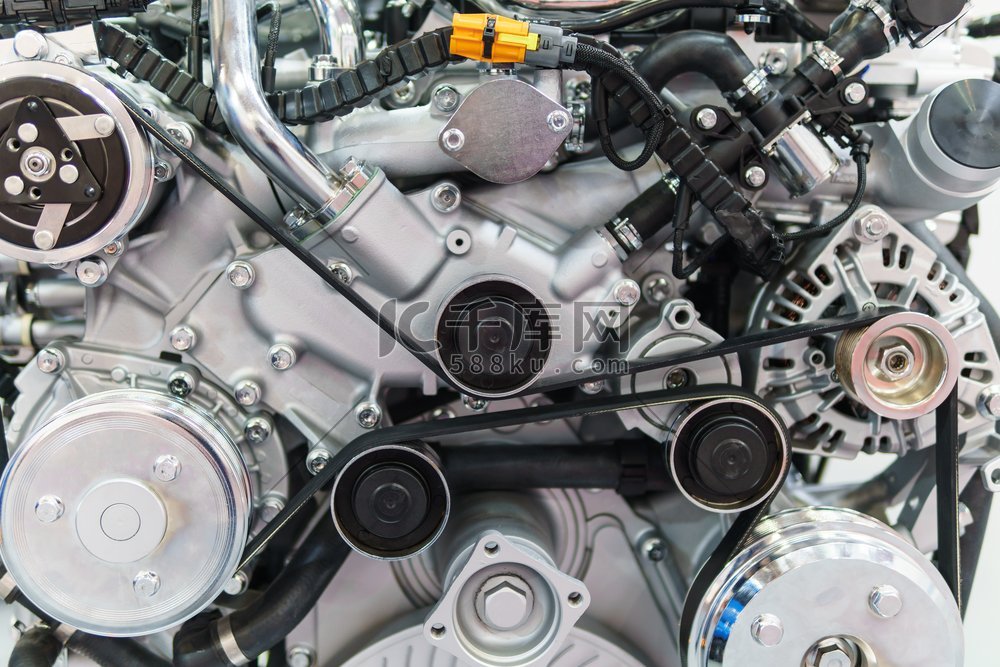 卡车发动机电机部件在汽车维修检查高清摄影大图-千库网