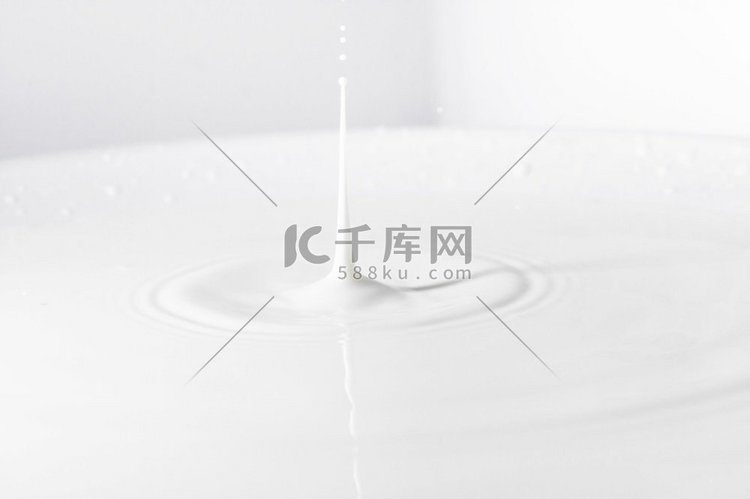 impact milk drop 2. 分辨率和高质量漂亮的照片。 高清摄影大图-千库网
