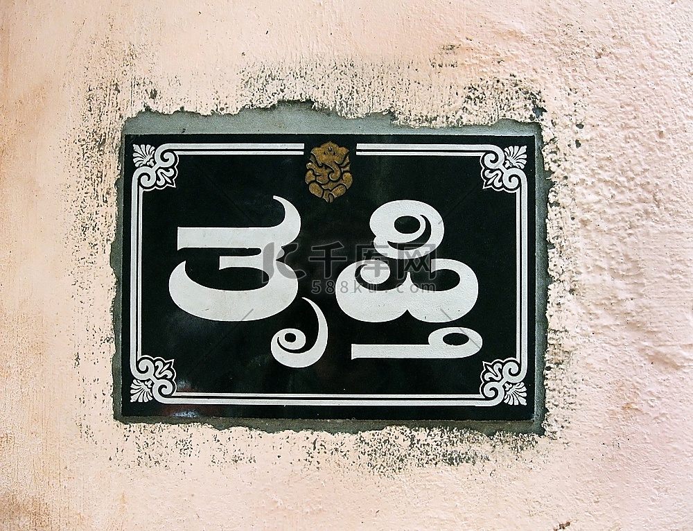 印度寺庙上的印度教标志高清摄影大图-千库网