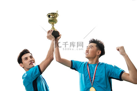 足球运动员欢呼获奖高清摄影大图-千库网