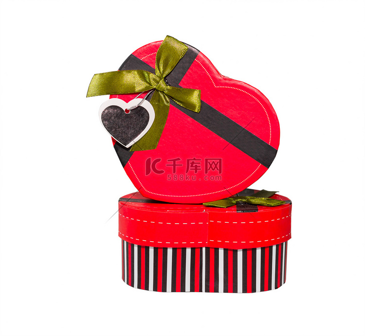 红色心形盒子高清摄影大图-千库网