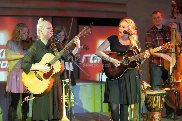 “Mhoo”乐队高清摄影大图-千库网