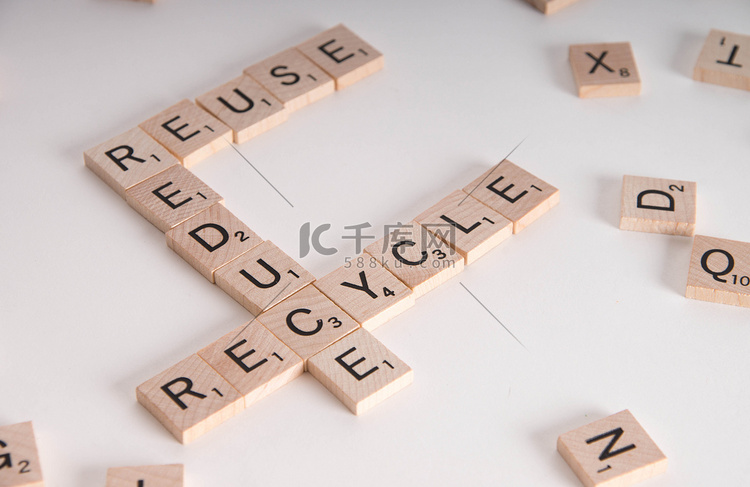 减少、再利用回收 Scrablle 概念高清摄影大图-千库网