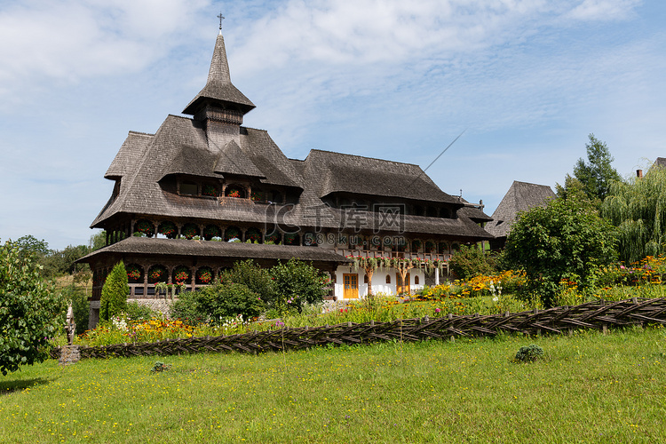 Barsana Monastery Maramures 罗马尼亚高清摄影大图-千库网