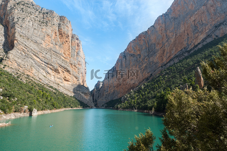 西班牙加泰罗尼亚的 Congost de Mont-rebei 峡谷景观高清摄影大图-千库网