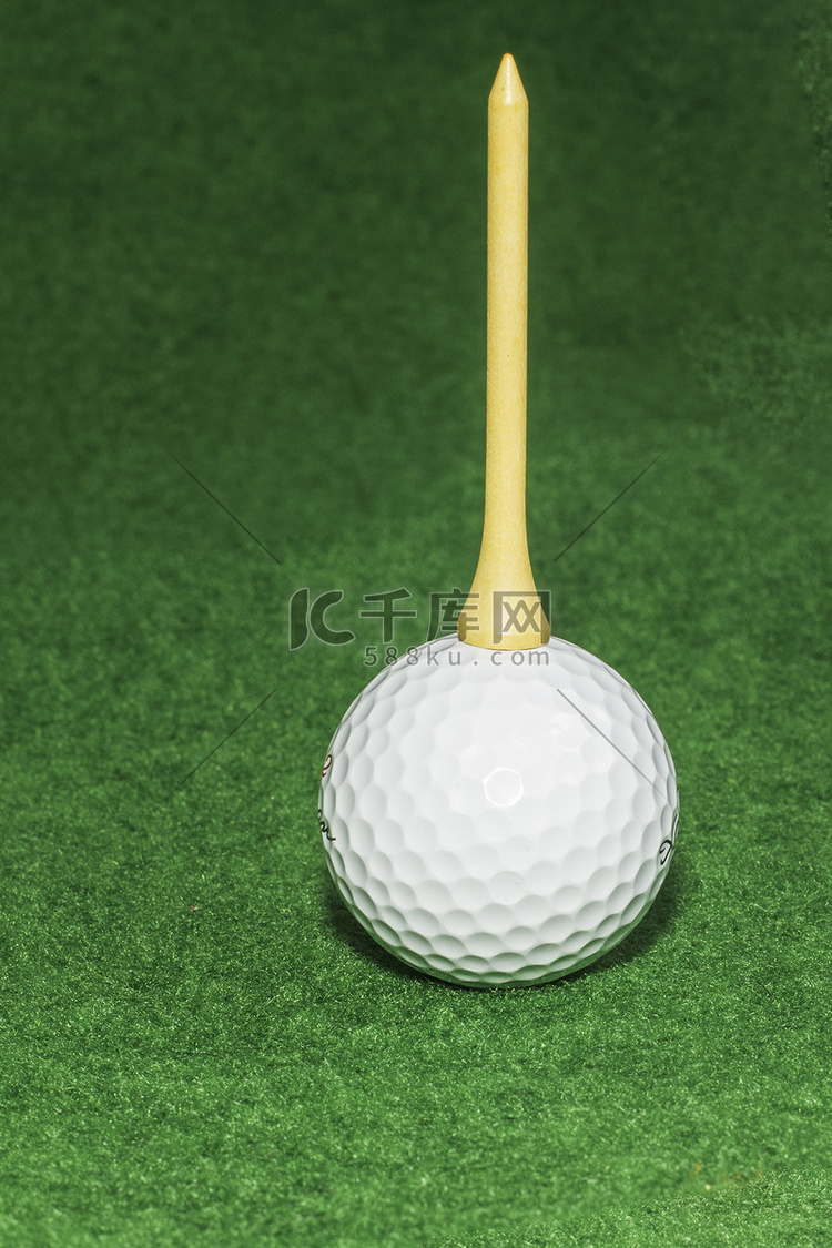 Tee Top 高尔夫球高清摄影大图-千库网