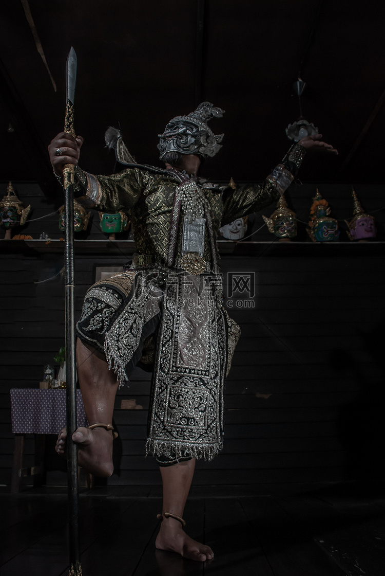 Klong bang luang 水上市场 Baan Silapin（艺术家之家）的罗摩衍那史诗故事中的 Khon 面具 Tos-Sa-Kun 肖像。高清摄影大图-千库网