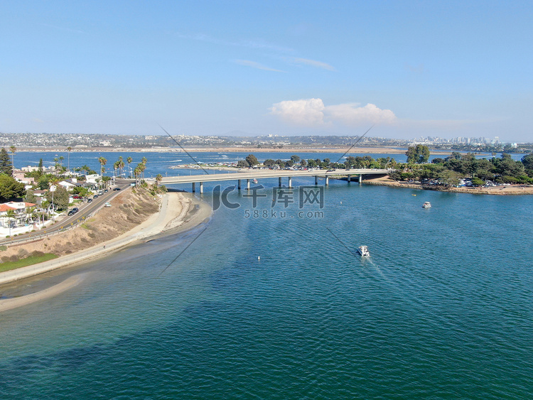 Mission Bay 和加利福尼亚州圣地亚哥海滩的鸟瞰图。高清摄影大图-千库网