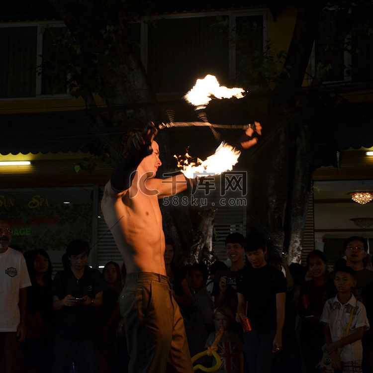 曼谷-12 月 16 日： Phra Athit 步行街高清摄影大图-千库网