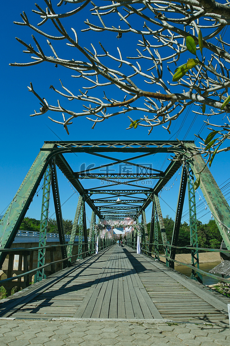 第二次世界大战纪念 Tha Pai 纪念桥。高清摄影大图-千库网