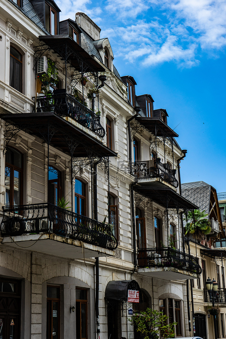 巴统市中心建筑高清摄影大图-千库网