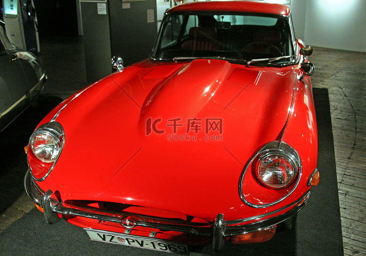 Jaguar E Type Ser 2,1969.，2016 年萨格勒布科技博物馆世博会。高清摄影大图-千库网