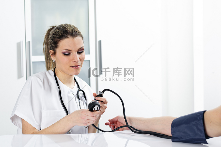 压力高清摄影大图-千库网