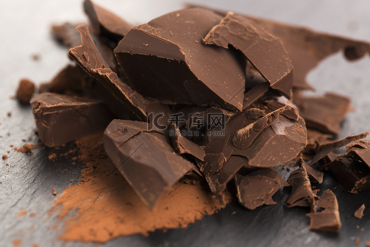 可可碎巧克力高清摄影大图-千库网