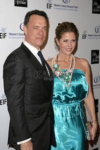 汤姆汉克斯和丽塔威尔逊在第 14 届年度萨克斯第五大道的 难忘的夜晚 受益于娱乐业基金会的妇女癌症研究基金。高清摄影大图-千库网