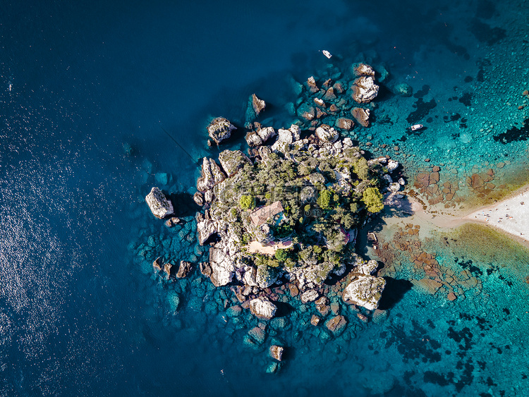 Isola Bella at Taormina, Sicily, Isola Bella beach and blue seam water ...