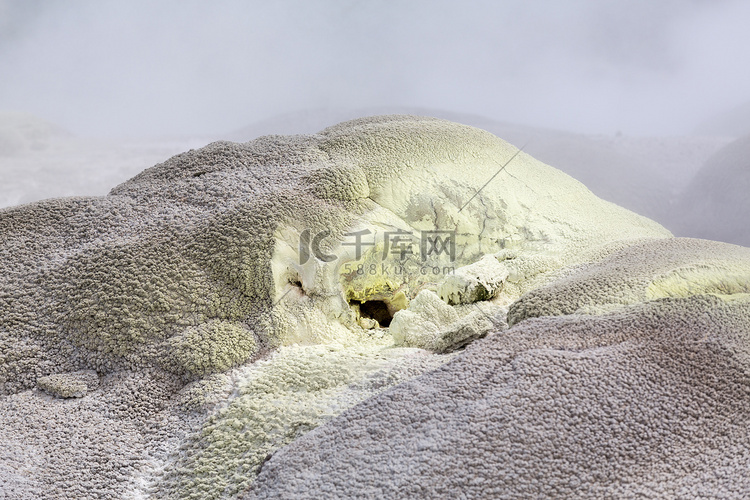 熔化热间歇泉区高清摄影大图-千库网