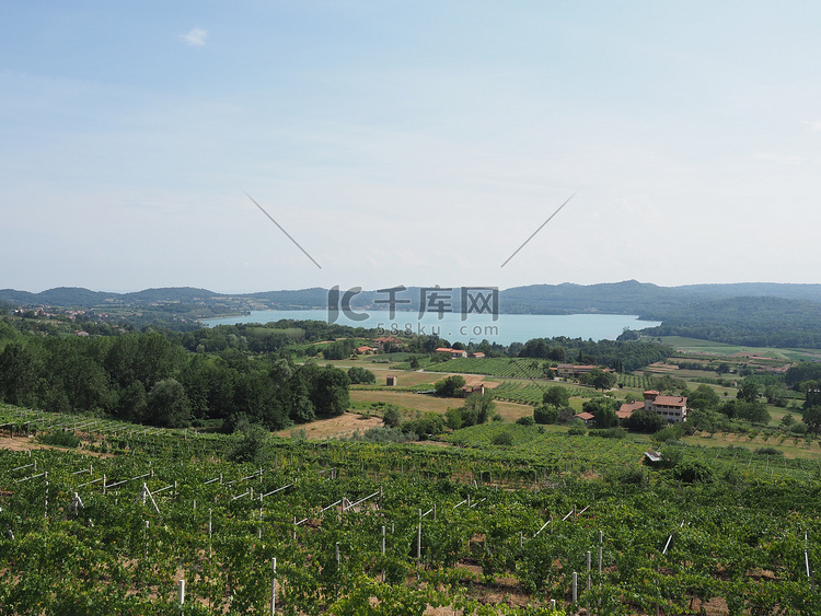 意大利的 Lago di Viverone 湖高清摄影大图-千库网