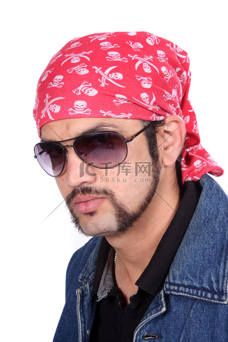 英俊的印度人高清摄影大图-千库网