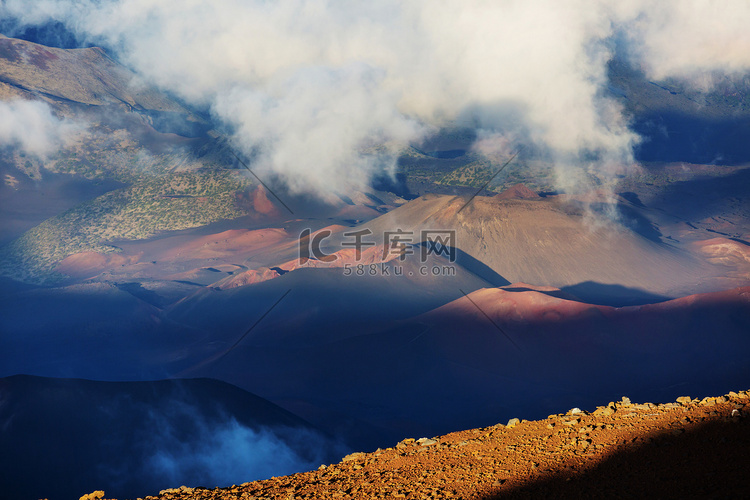 太阳之家高清摄影大图-千库网