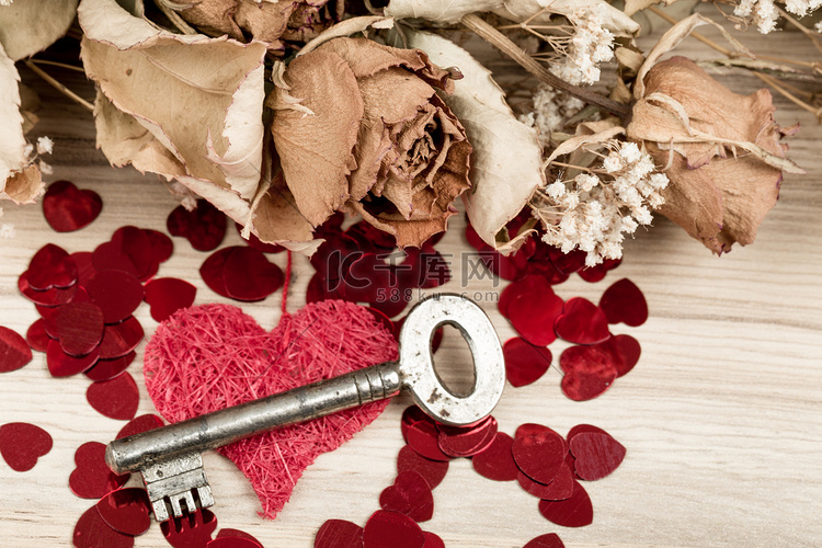 Love Key to my heart，爱的象征高清摄影大图-千库网